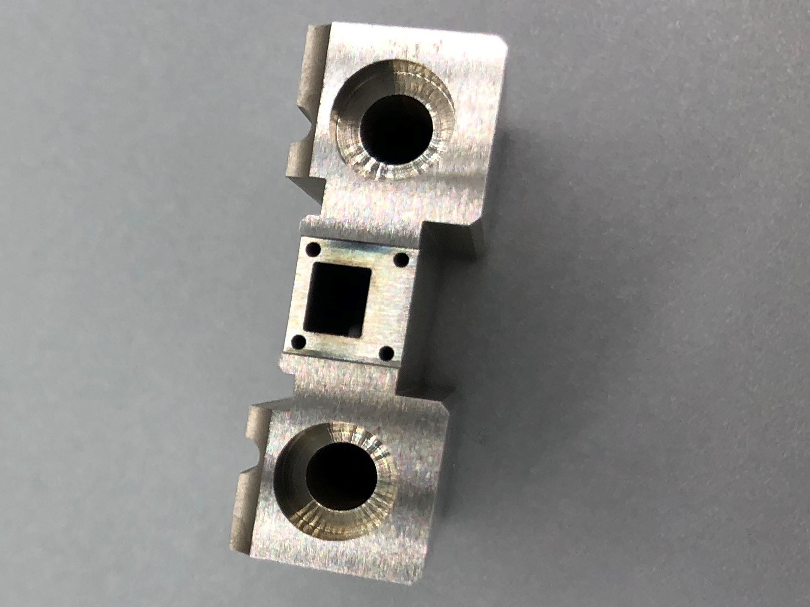 Interconnect - High Speed Optical Mold Insert | EDMIS